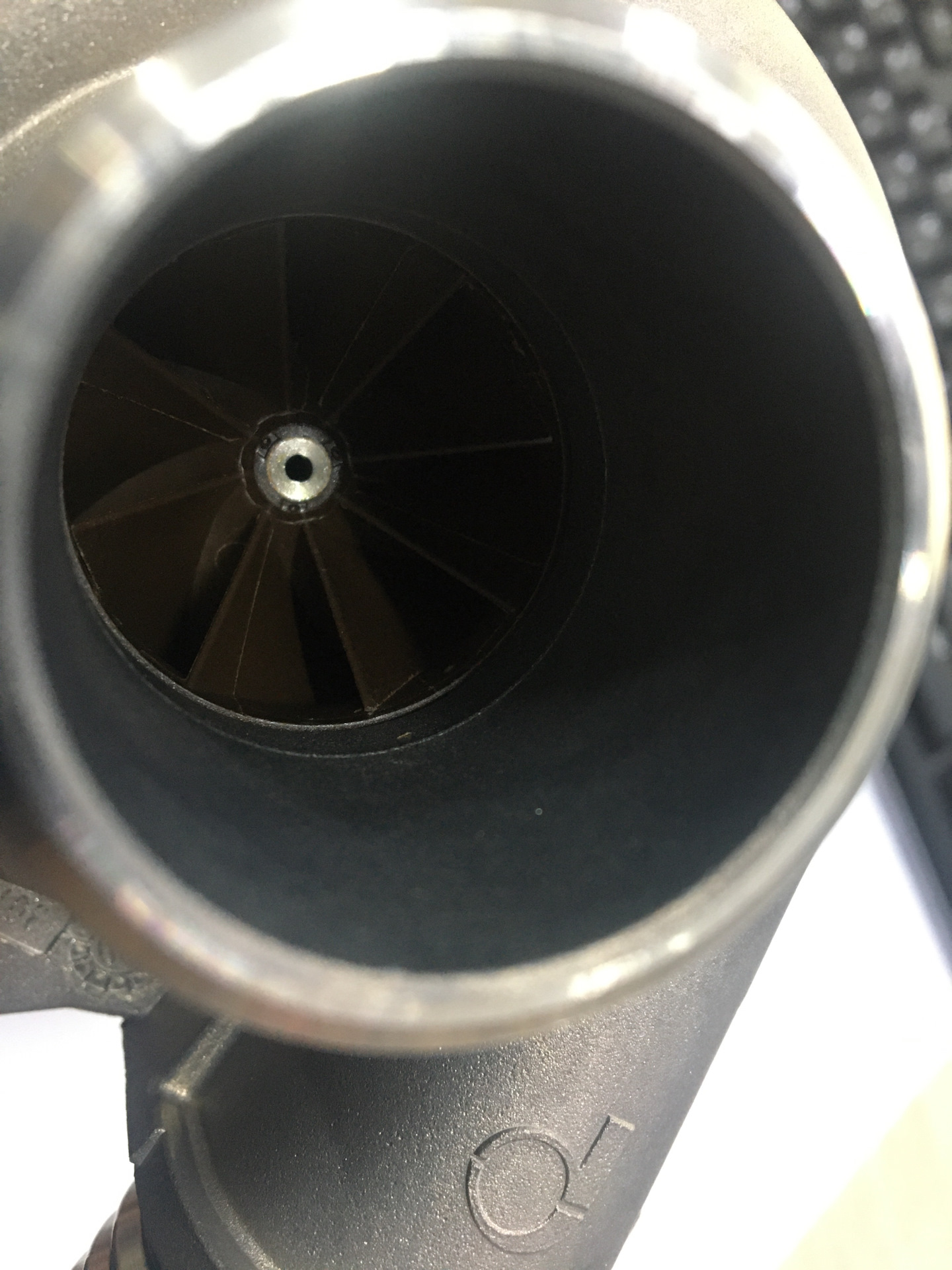 Запилил новый насос Pierburg 702851200 — BMW X3 (E83), 2,5 л, 2008 года ...