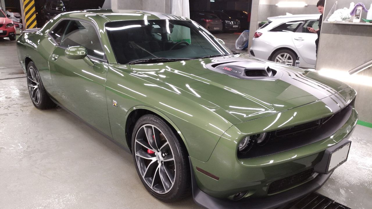 Dodge Challenger 6.4 бензиновый 2018 | 6.4 Shaker на механике на DRIVE2