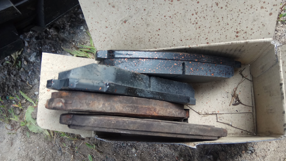 Замена колодок — Toyota Land Cruiser Prado 150-series, 2,7 л, 2015 года ...