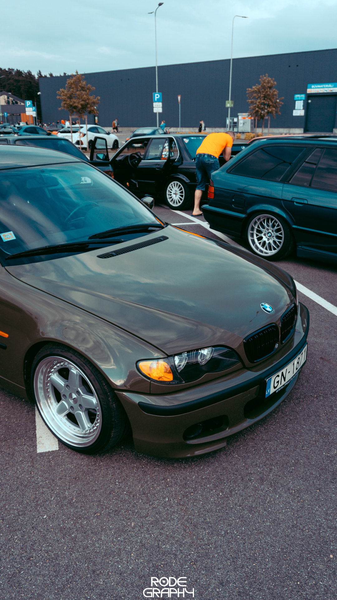 E46 compact front swap Need more sound — BMW 3 series Compact (E46/5 ...