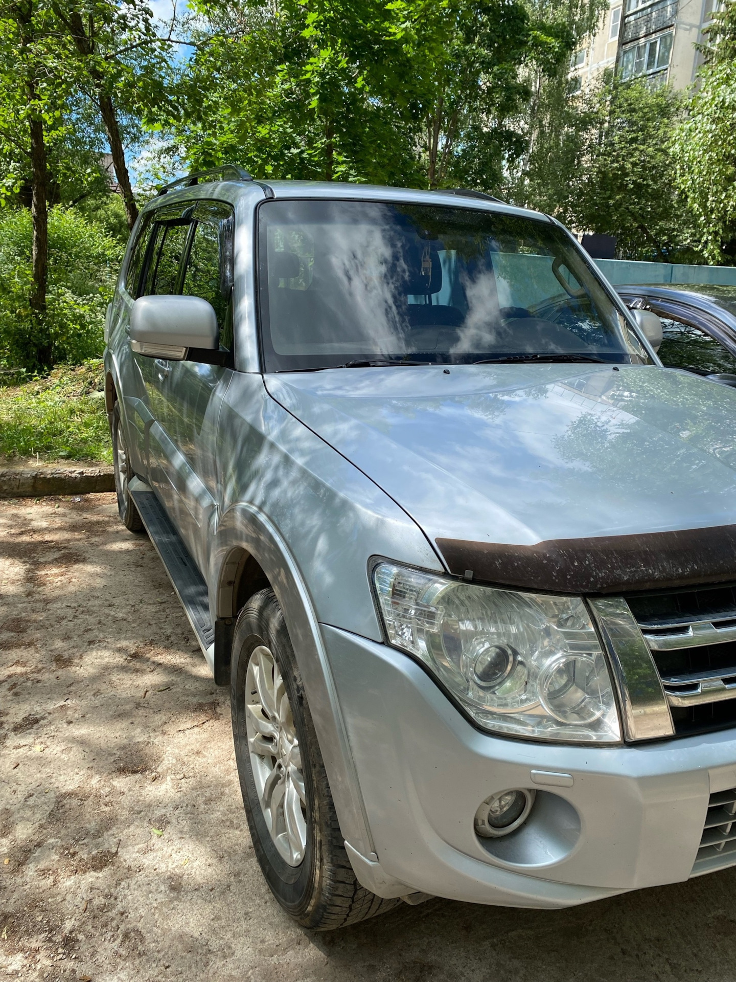 Немножко улучшайзинга. Дефлекторы, шторки Трокот и мое средство от ...