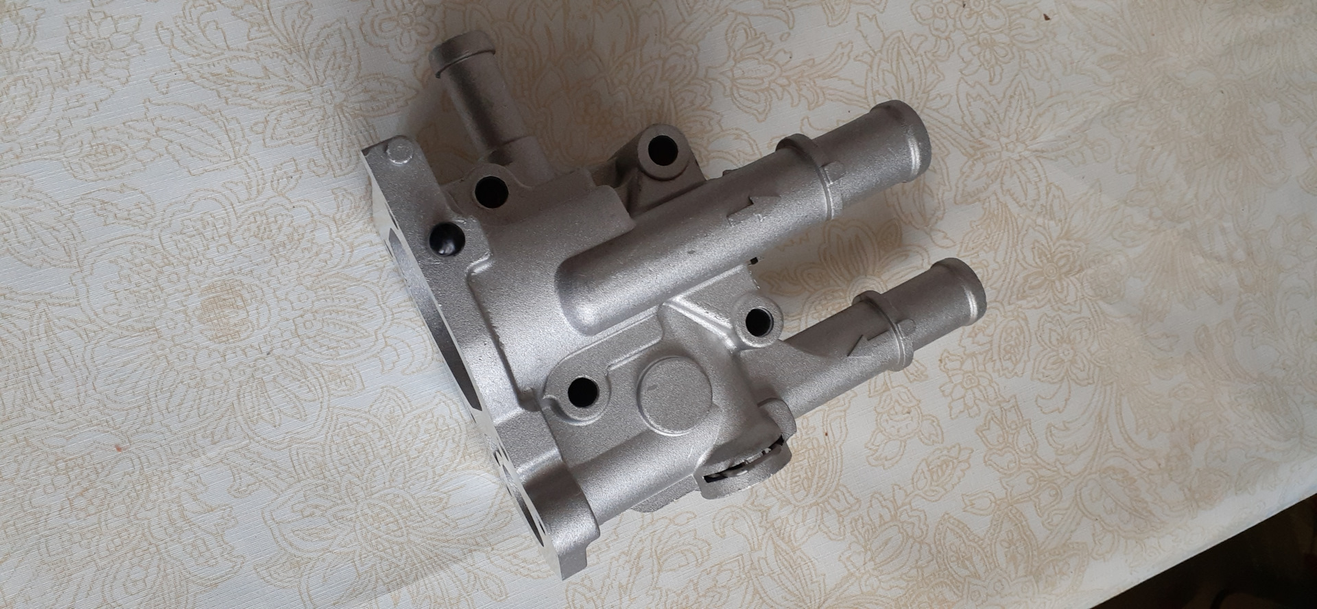 Замена корпуса термостата и термостата на аллюминиевые — Chevrolet ...