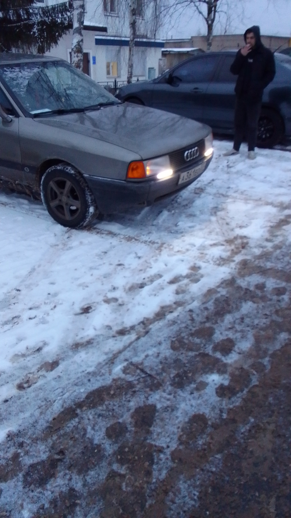 Первое знакомство — Audi 80 (B3), 1,8 л, 1991 года | поломка | DRIVE2