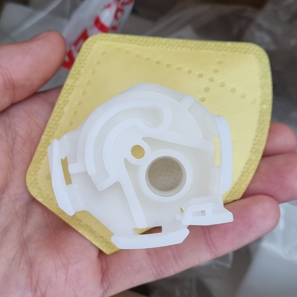 Замена топливного фильтра — Toyota Camry (XV70), 2,5 л, 2019 года ...