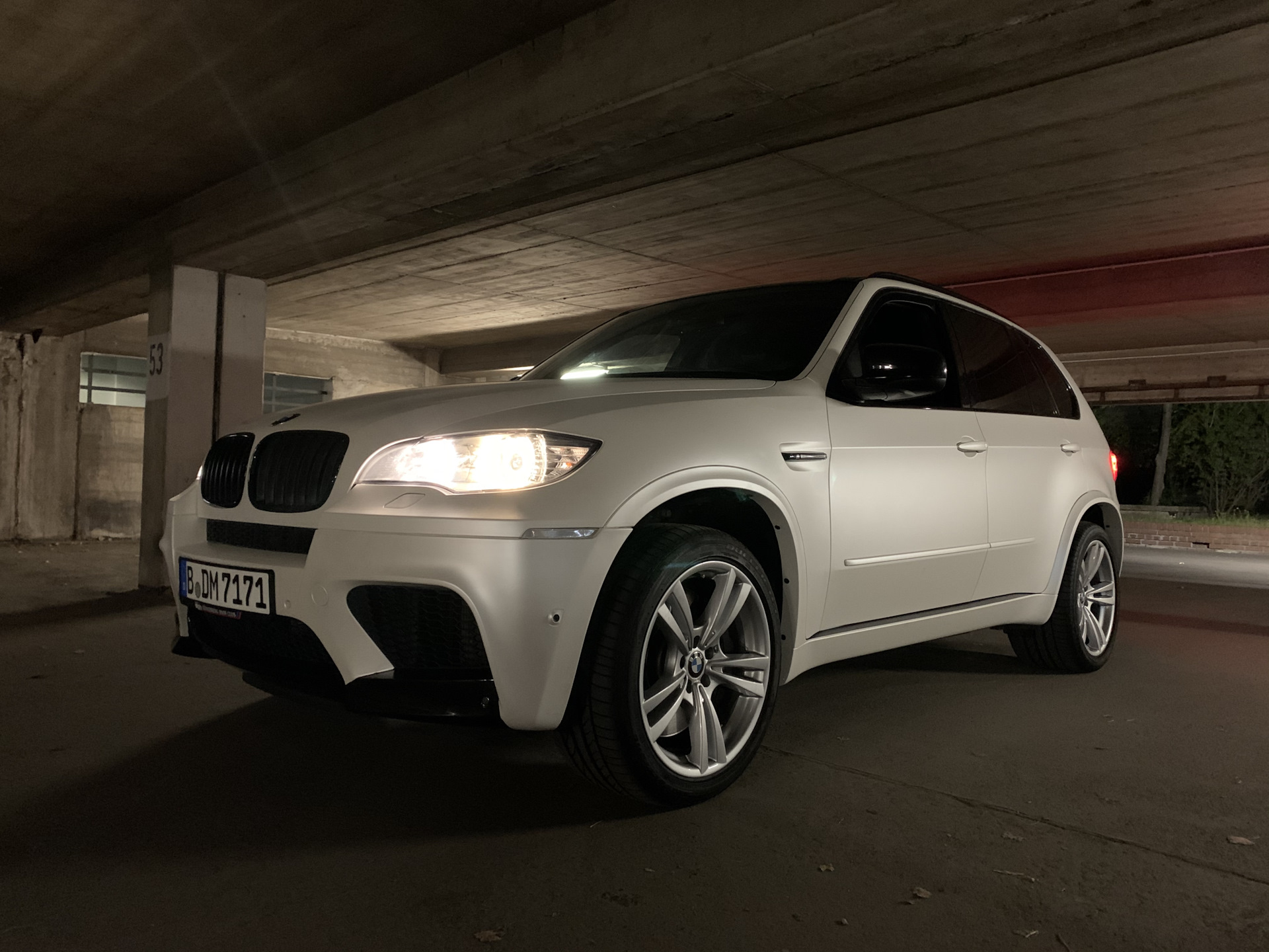 Оклейка — BMW X5 M (E70), 4,4 л, 2011 года | стайлинг | DRIVE2