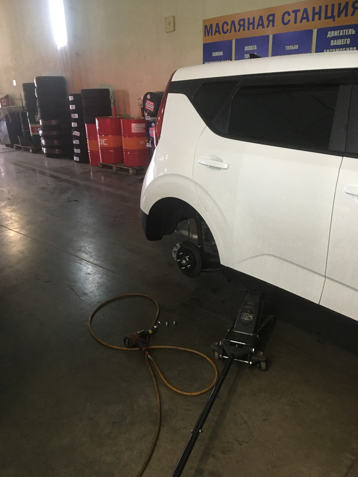 Прокол — KIA Soul (3G), 1,6 л, 2022 года | шины | DRIVE2