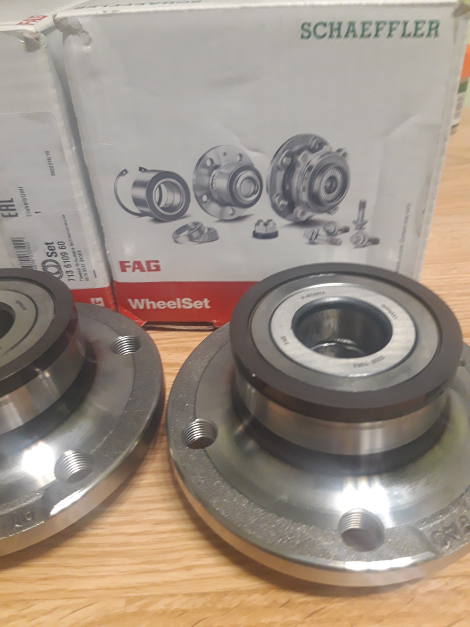 713610960 Комплект подшипника колеса FAG | Запчасти на DRIVE2