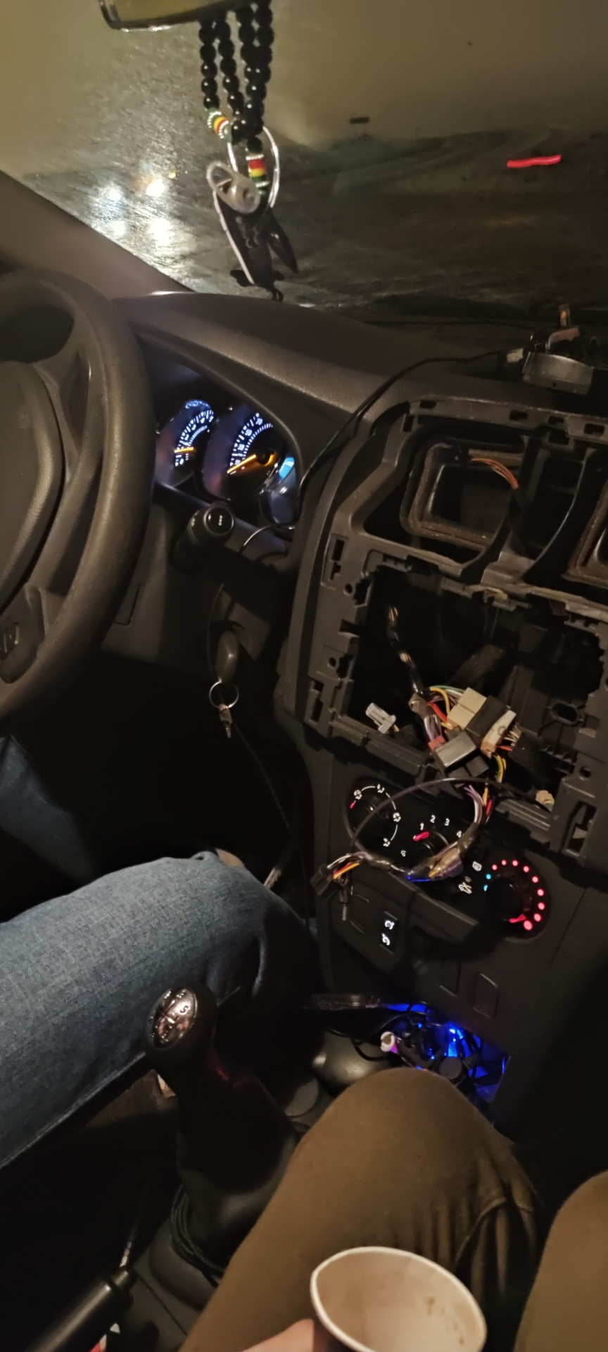 Установка китайской магнитолы. — Renault Sandero Stepway (2G), 1,6 л ...