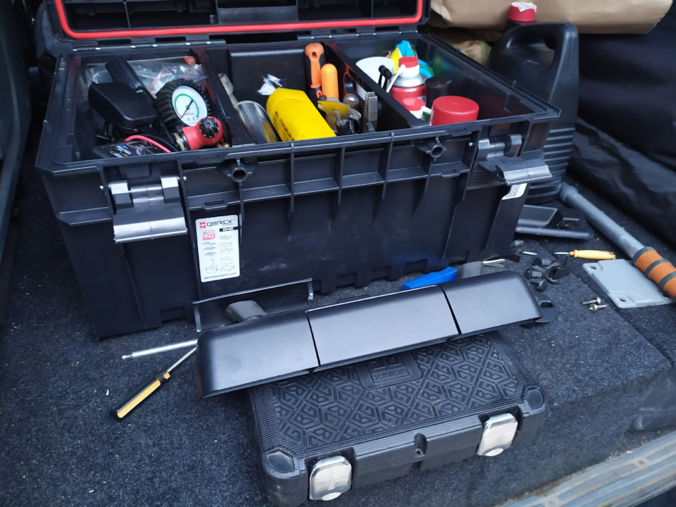 Оторвал ручку задней двери. — УАЗ Patriot, 2,7 л, 2010 года | поломка ...