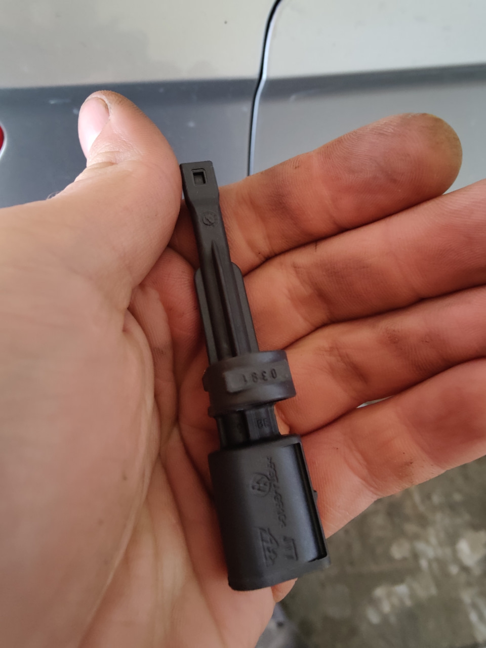 WHT007147B Датчик скорости заднего колеса abs (abs wheel speed sensor ...