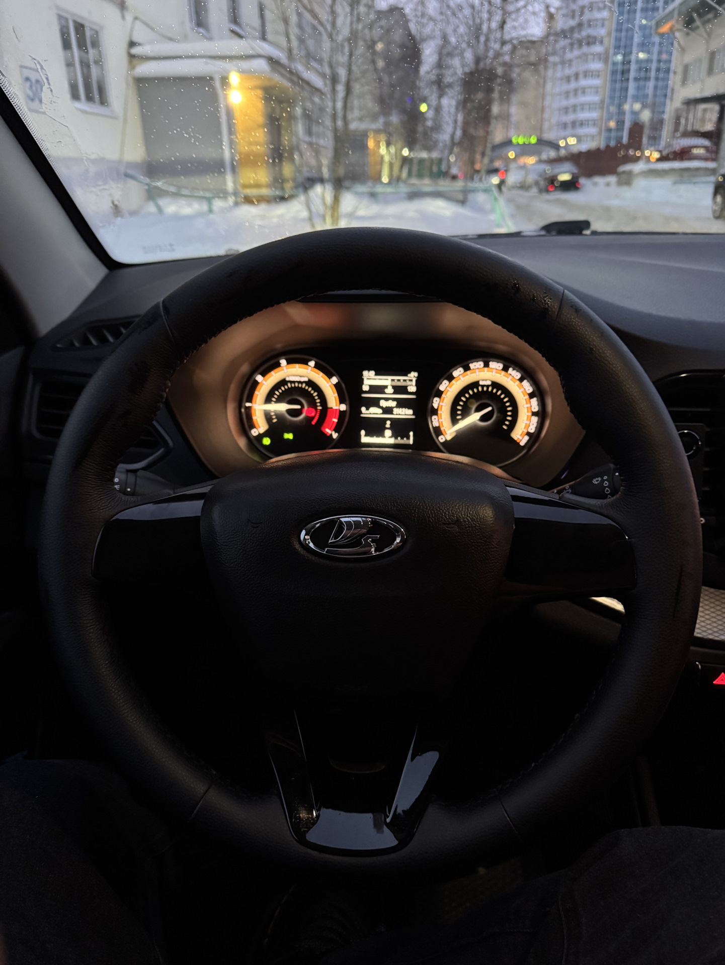 Подвернулся бесплатно руль от первой Весты — Lada Vesta (NG), 1,6 л ...