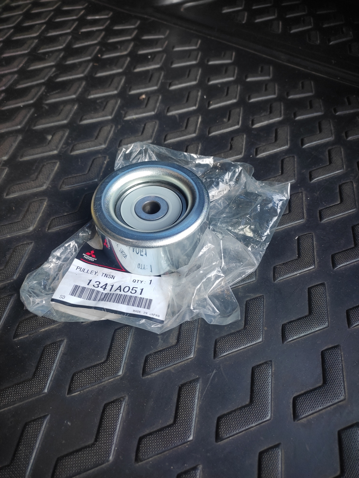 Про запас. — Mitsubishi Outlander (3G), 2 л, 2013 года | запчасти | DRIVE2