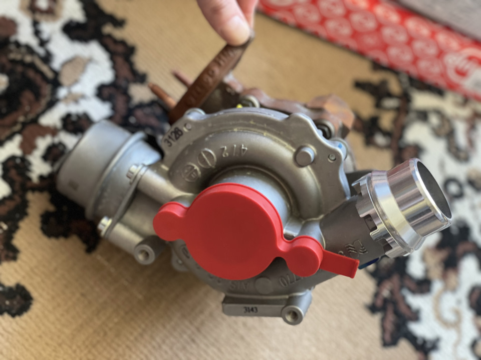 Замена турбины — Renault Grand Scenic III, 1,5 л, 2013 года | поломка ...