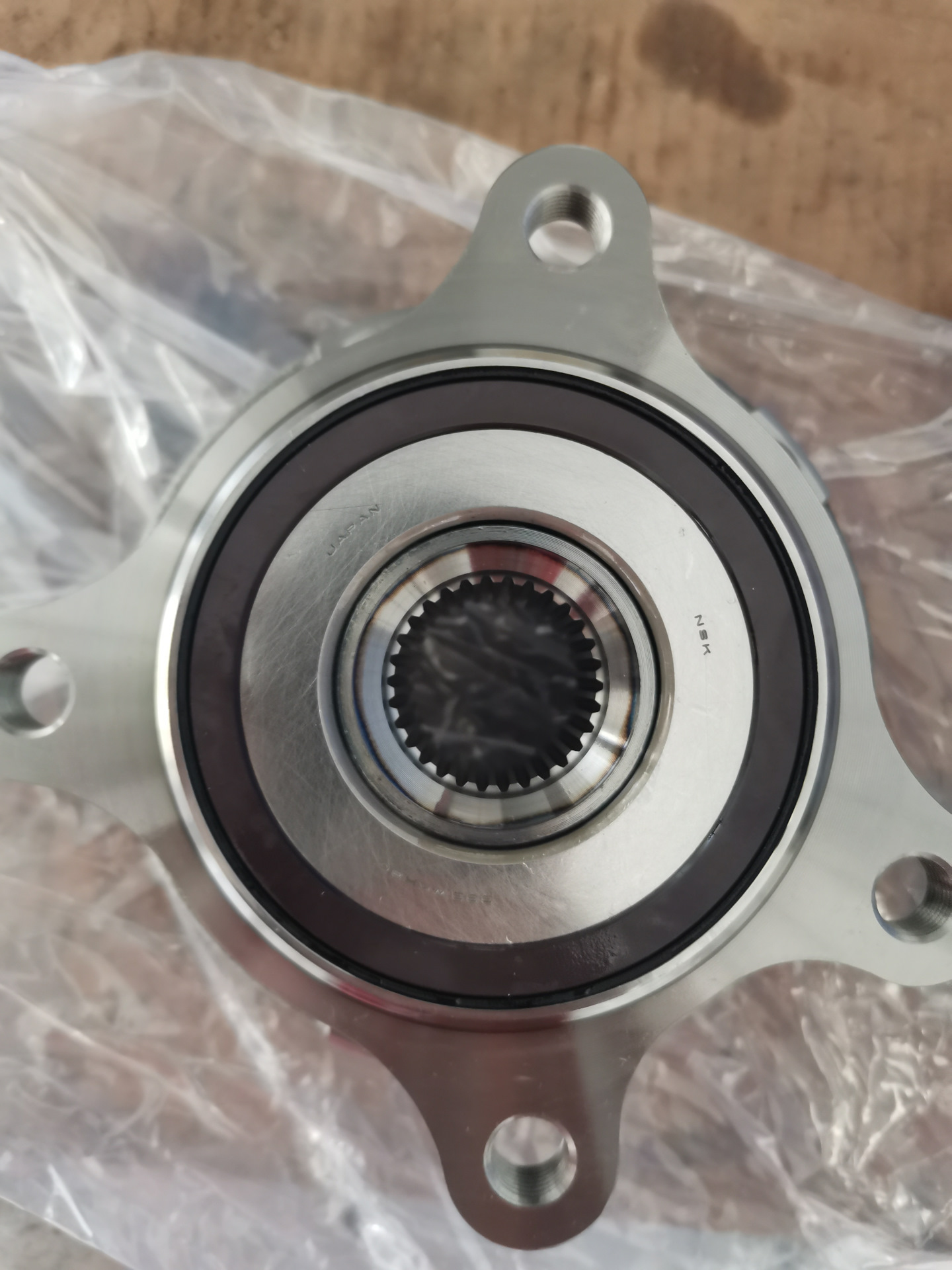 Пыльники, наконечники рулевой рейки, ступица передняя NSK — Lexus GS ...