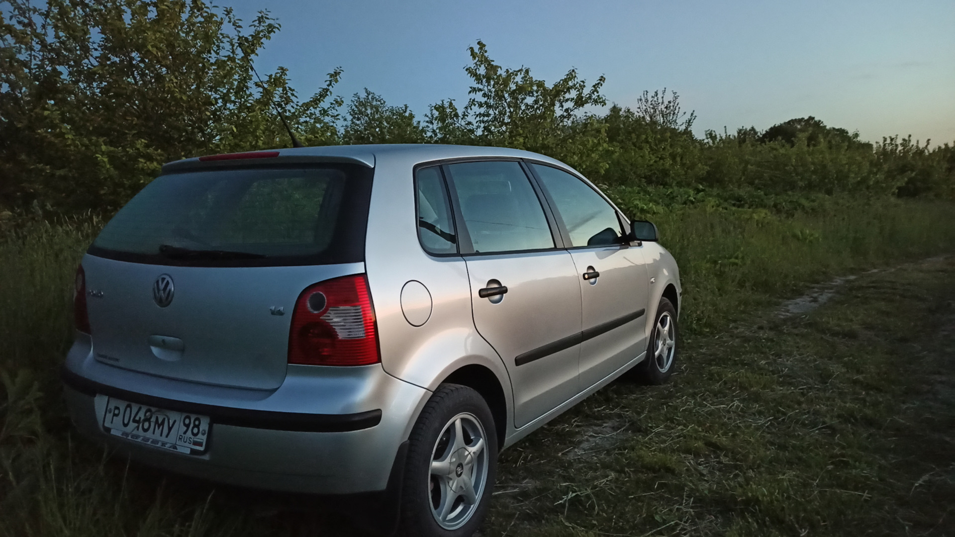 Volkswagen Polo Hatchback Mk4 1.4 бензиновый 2002 | на DRIVE2