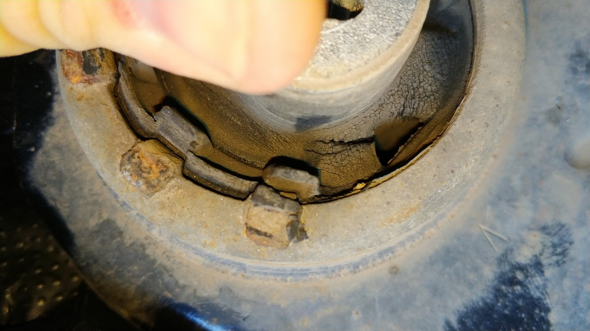 Замена рычагов в сборе. — Renault Grand Scenic III, 1,5 л, 2011 года ...