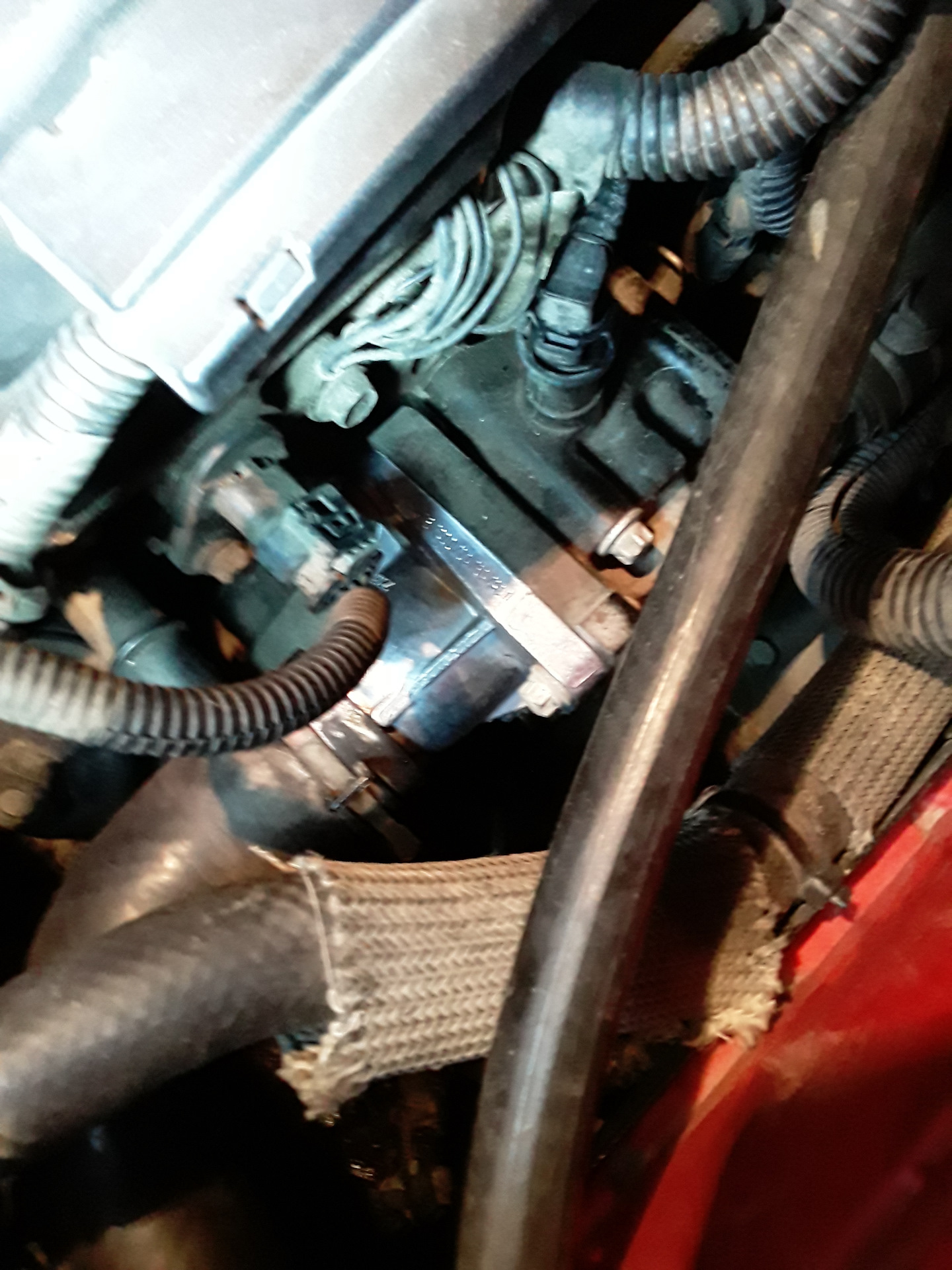 Замена термостата. — Chevrolet Aveo 5-door (1G), 1,4 л, 2010 года ...