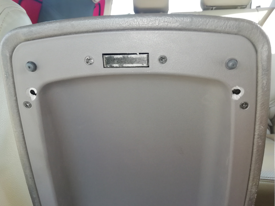 Ремонт подлОкотника — KIA Sorento (1G), 2,4 л, 2002 года | своими руками | DRIVE2