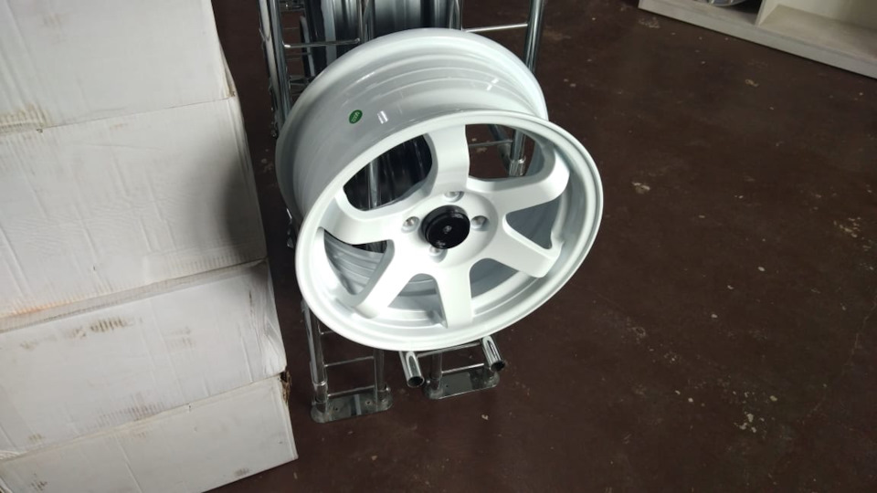 RAYS VOLK RACING TE37 — Mazda Demio (1G), 1,3 л, 2001 года | колёсные ...