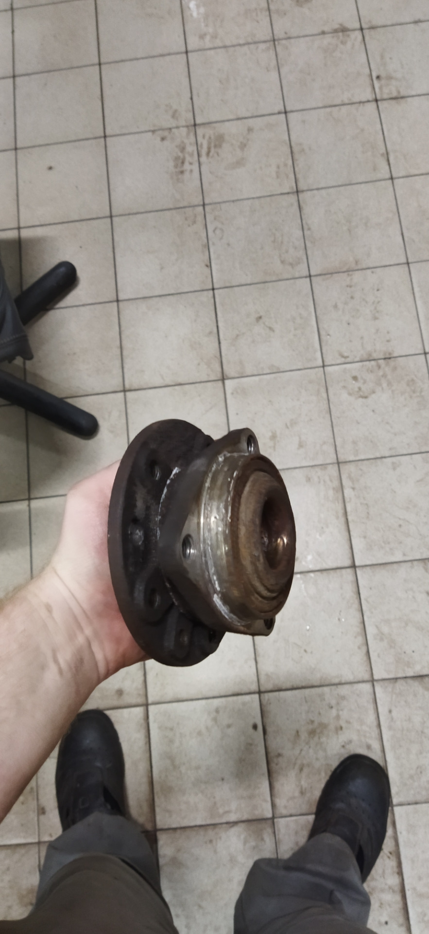 Замена ступичного подшипника — Opel Vectra C, 1,8 л, 2007 года ...