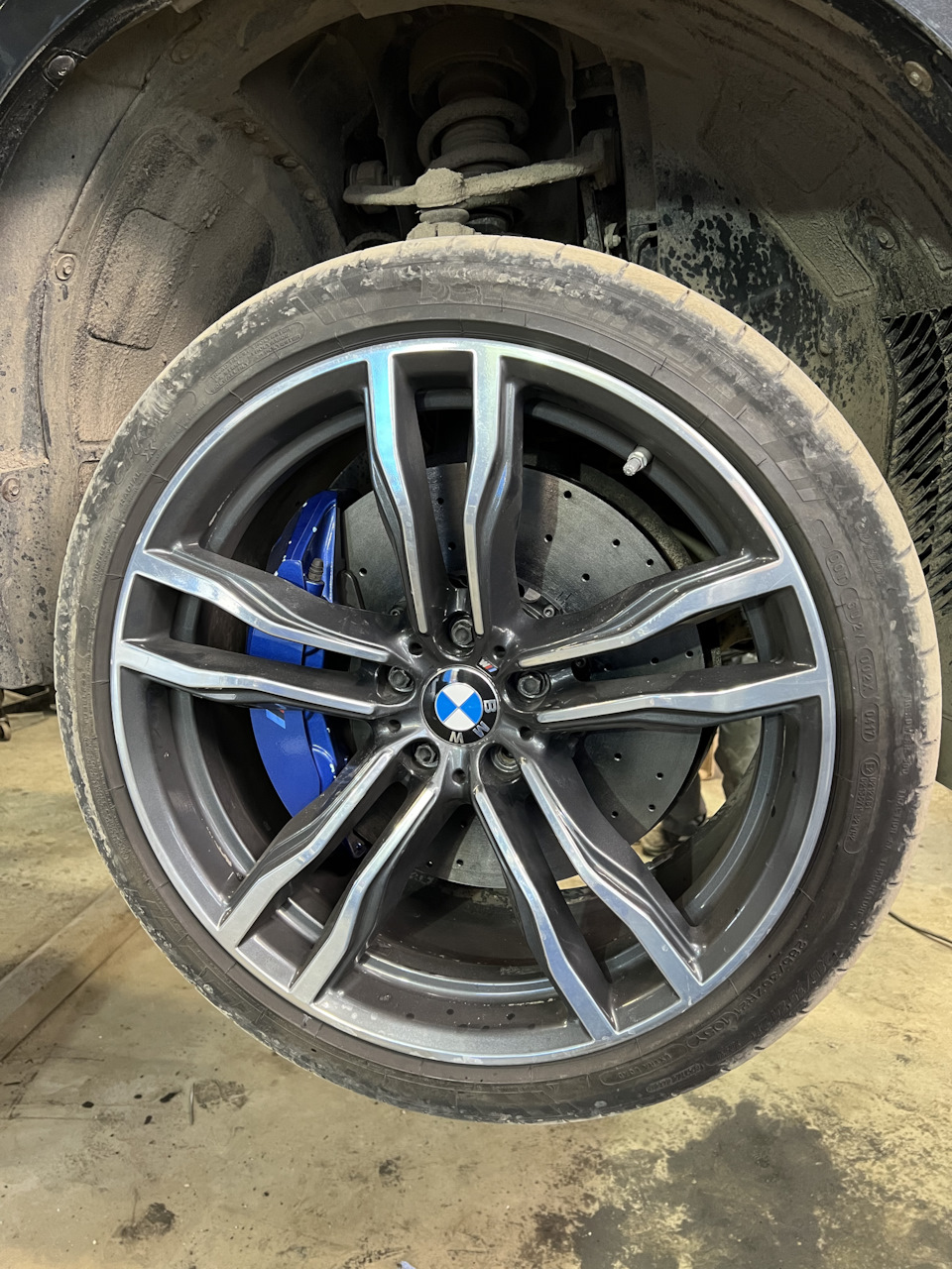 Долгожданные диски! — BMW X6 M (F86), 4,4 л, 2015 года | визит на ...