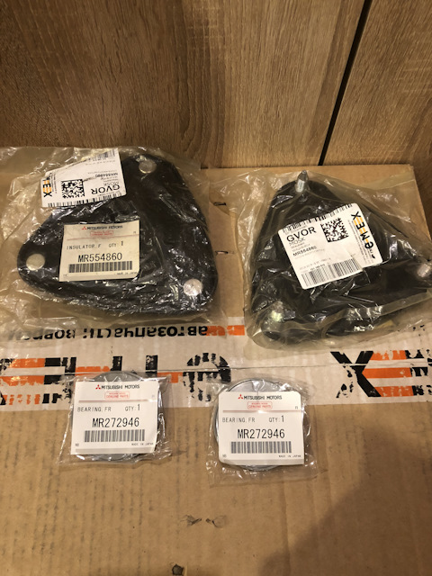 MR554860 Опора стойки передняя OEM Mitsubishi | Запчасти на DRIVE2