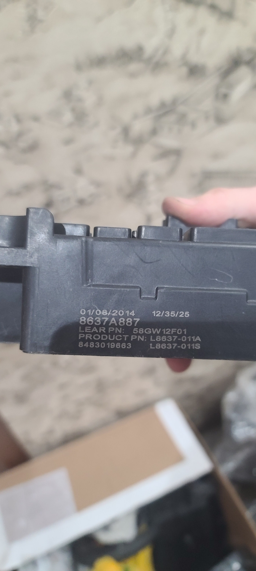 8637A887 Блок предохранителей Outlander Mitsubishi | Запчасти на DRIVE2