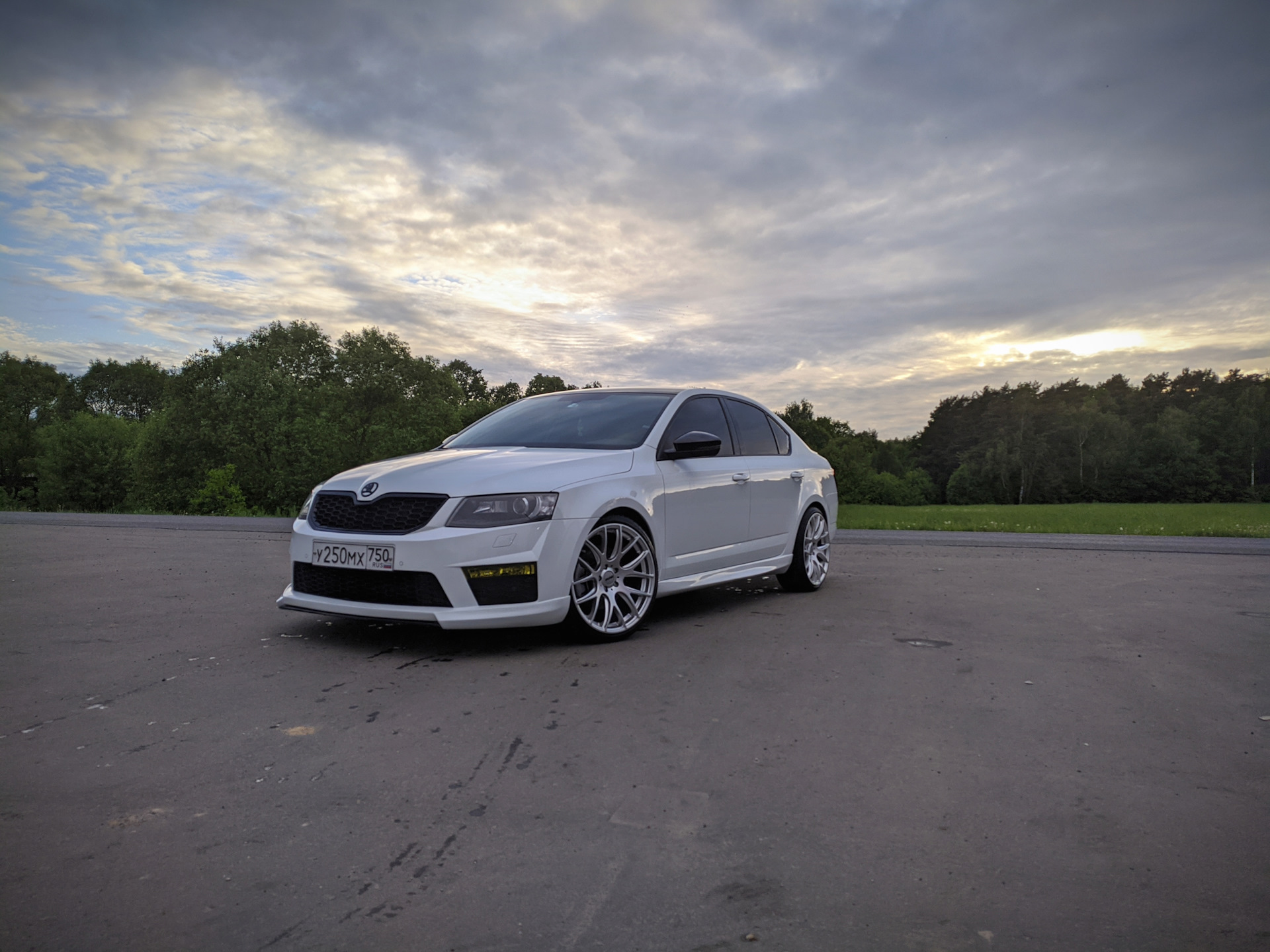 Бампер RS + rieger — Skoda Octavia A7 Mk3, 1,4 л, 2016 года | стайлинг ...