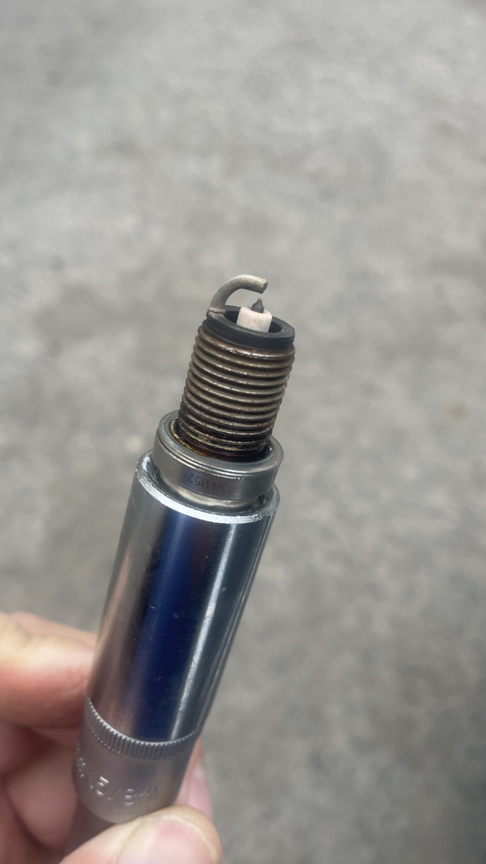 Осмотр свечей — Haval M6 (2G), 1,5 л, 2023 года | расходники | DRIVE2