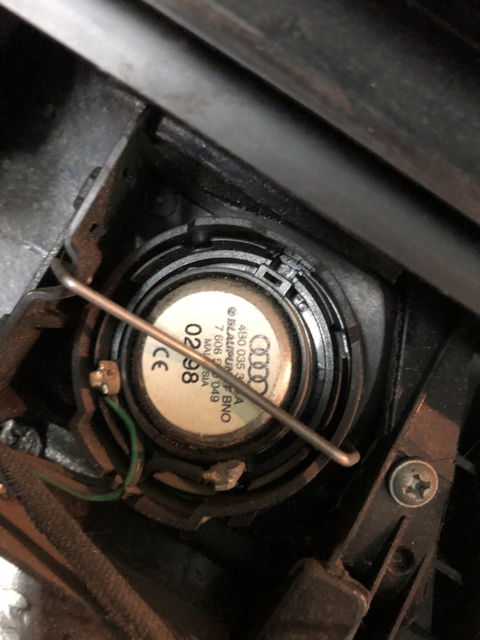 Музыка DL Audio Piranha 165 v.2 — Audi A6 (C5), 2,4 л, 2002 года ...