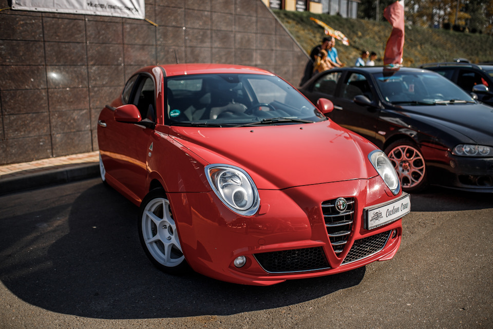 Красиво стоим — Alfa Romeo Mi.To, 1,4 л, 2008 года | фотография | DRIVE2