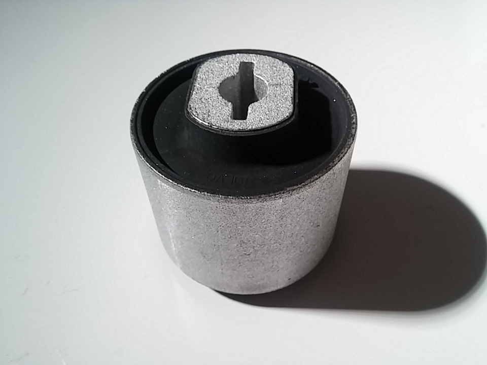 31277893 Сайлентблок Volvo | Запчасти на DRIVE2