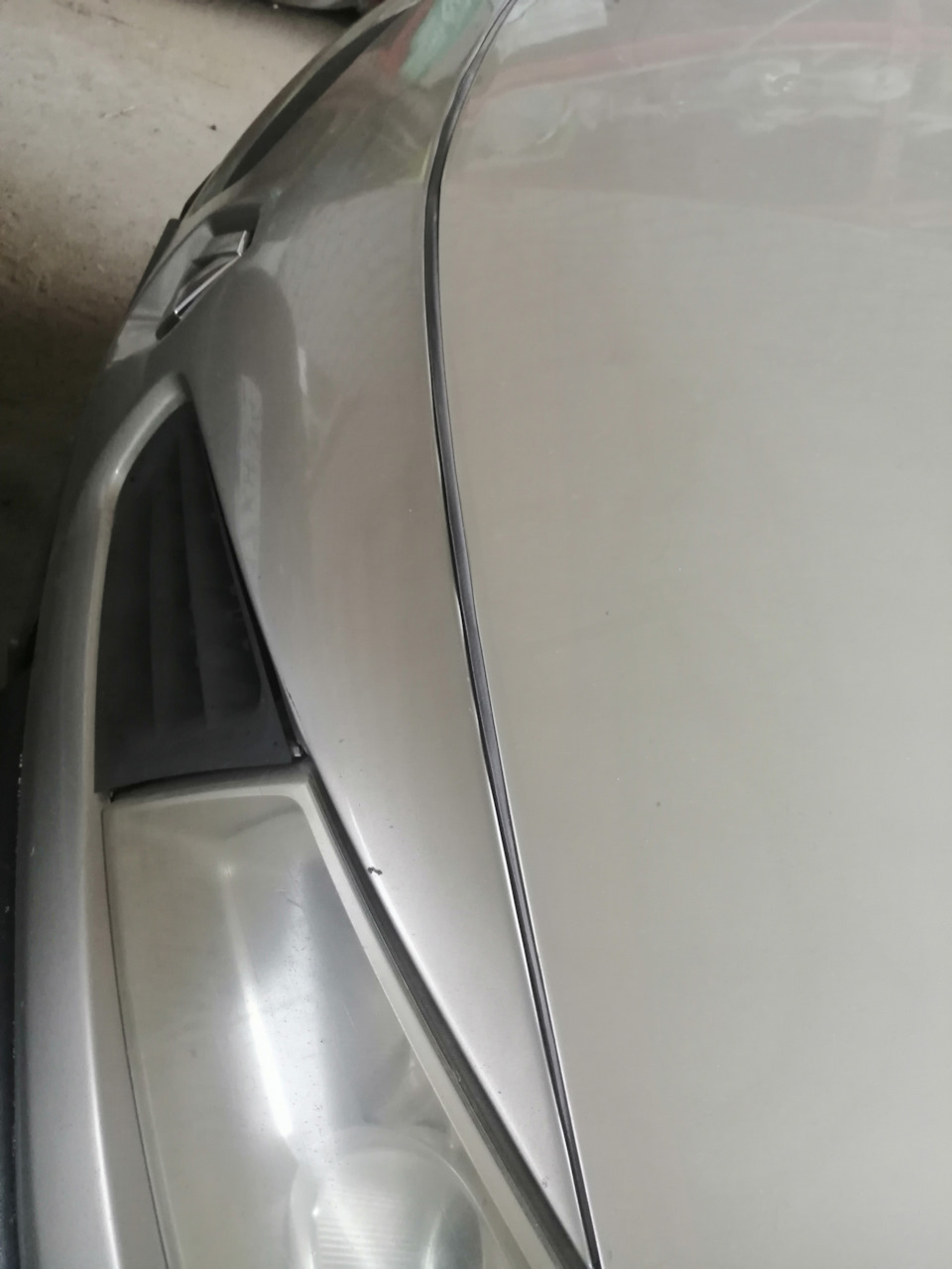 Уплотнители под капотом — Renault Megane II, 1,6 л, 2006 года ...
