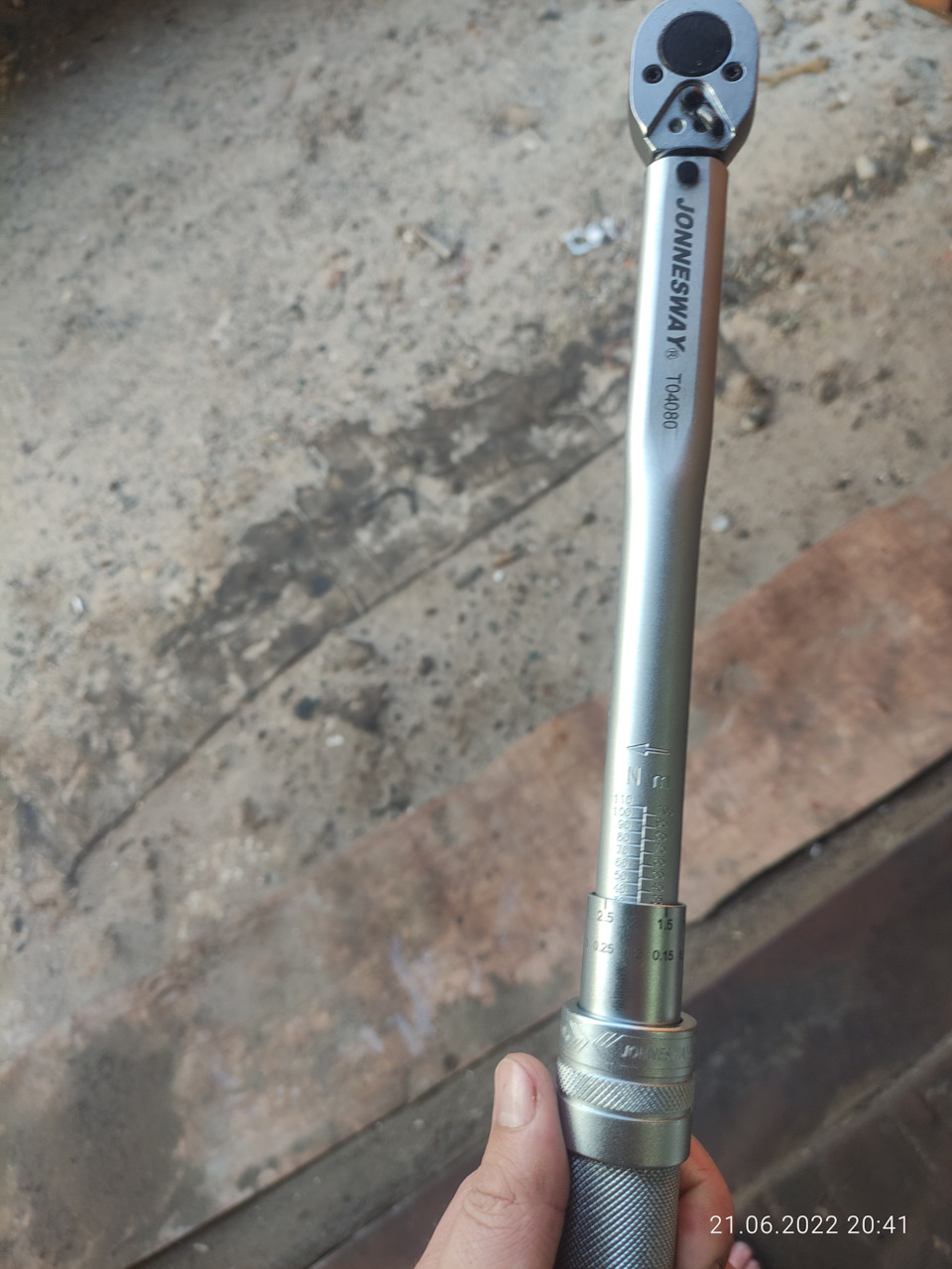 T04080 JONNESWAY T04M080 Ключ динамометрический 3/8DR 19-110Нм ...