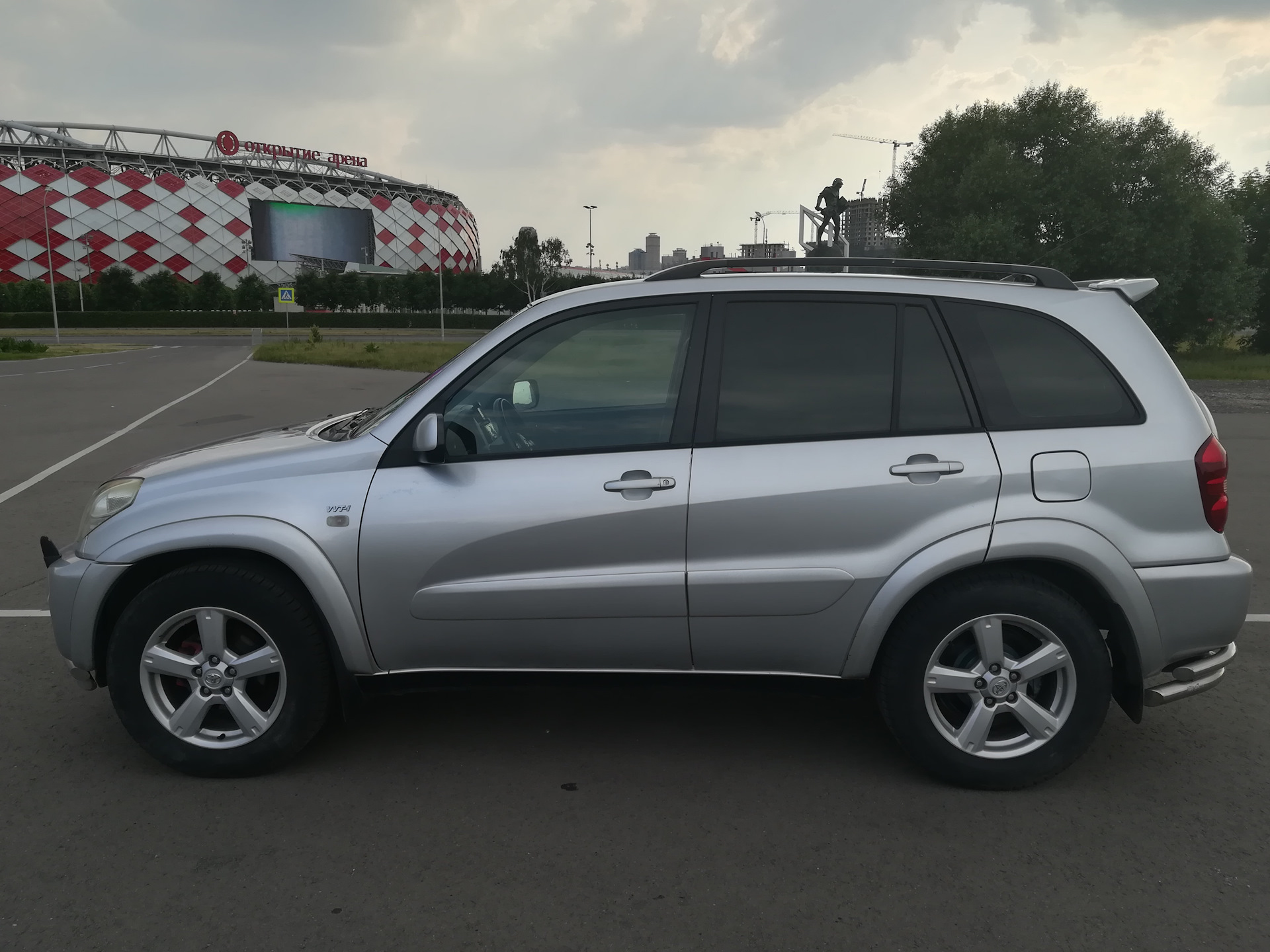 Каркасные шторки Легатон — Toyota RAV4 (II), 2 л, 2004 года | стайлинг ...