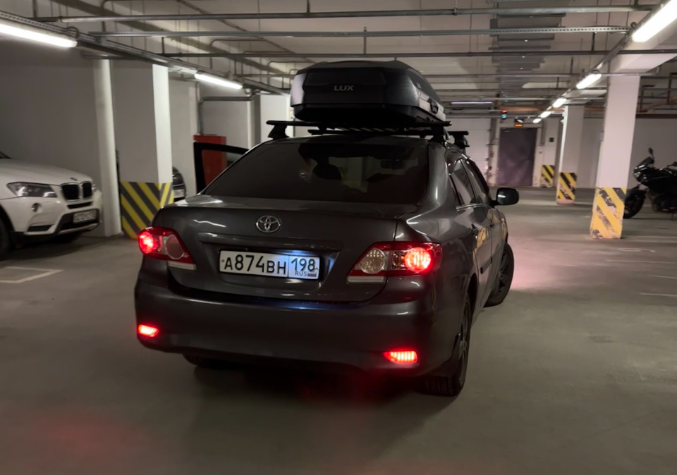 Замена заднего бампера дорест -> рест (+ установка диодных катафотов ...