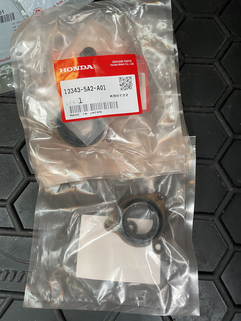 123435A2A01 Прокладка свечных колодцев Honda | Запчасти на DRIVE2