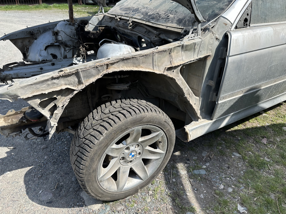 E19. Кузовные. Ложка дегтя. Выбор цвета. — BMW 5 series (E39), 2,8 л ...