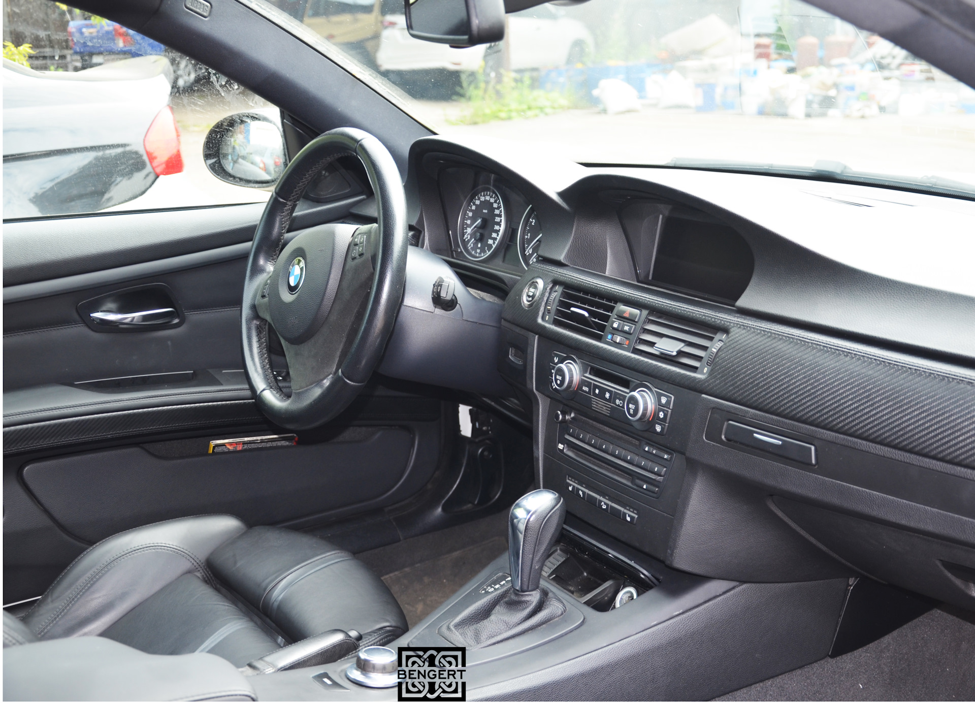 BMW e92 — планки в карбоновую кожу (m3 look) — Bengert WorkShop на DRIVE2