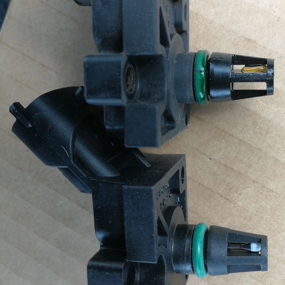 Замена датчика давления наддува. Устанение ошибки P009600 — Volvo XC60 ...