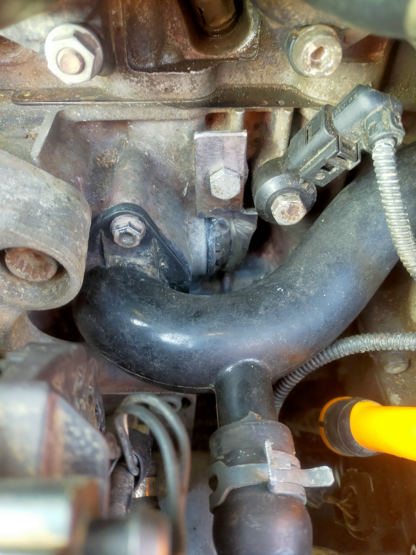 Замена заглушки в блоке 06A 103 035A — Skoda Octavia A4 Mk1, 1,6 л ...