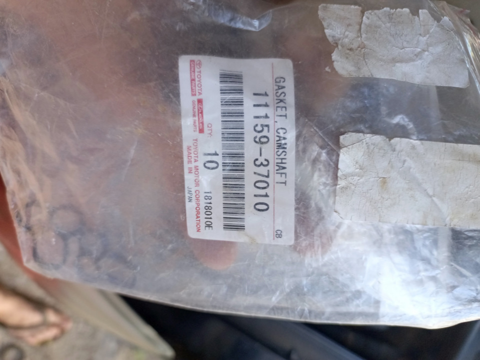 Замена прокладки клапанной крышки — Toyota Corolla (140/150), 1,6 л ...