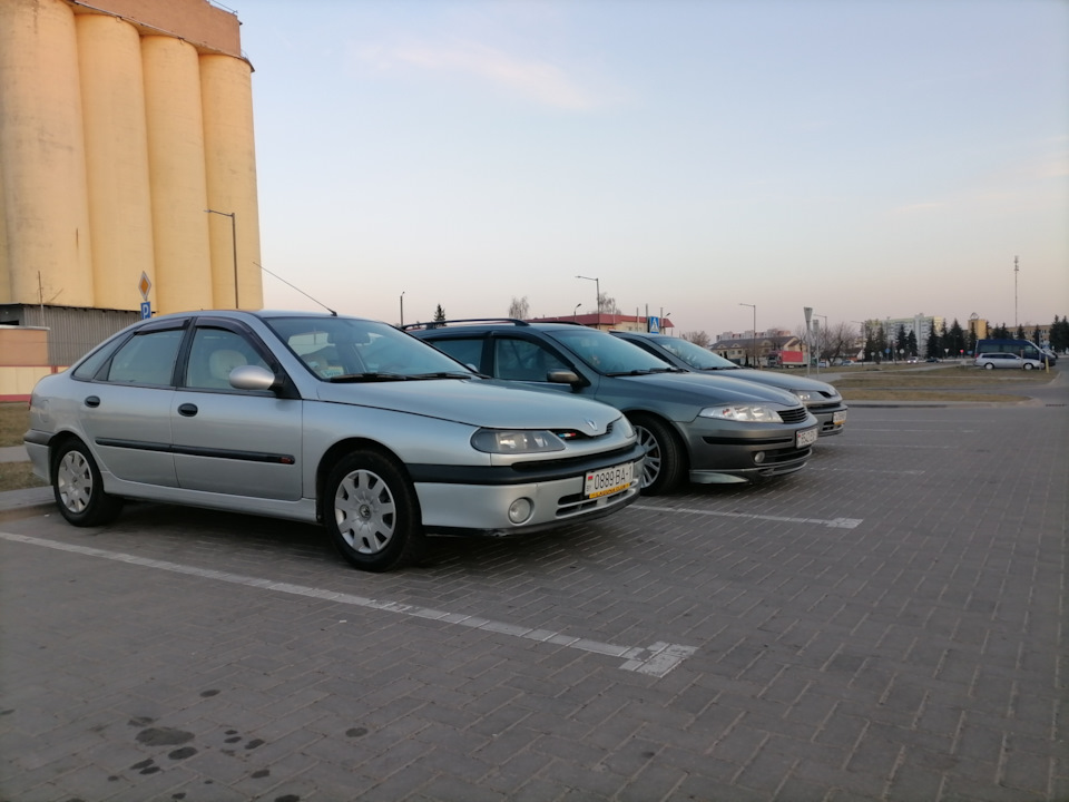 Мини сходка Лагунаводов — Renault Laguna II, 1,9 л, 2004 года | встреча ...