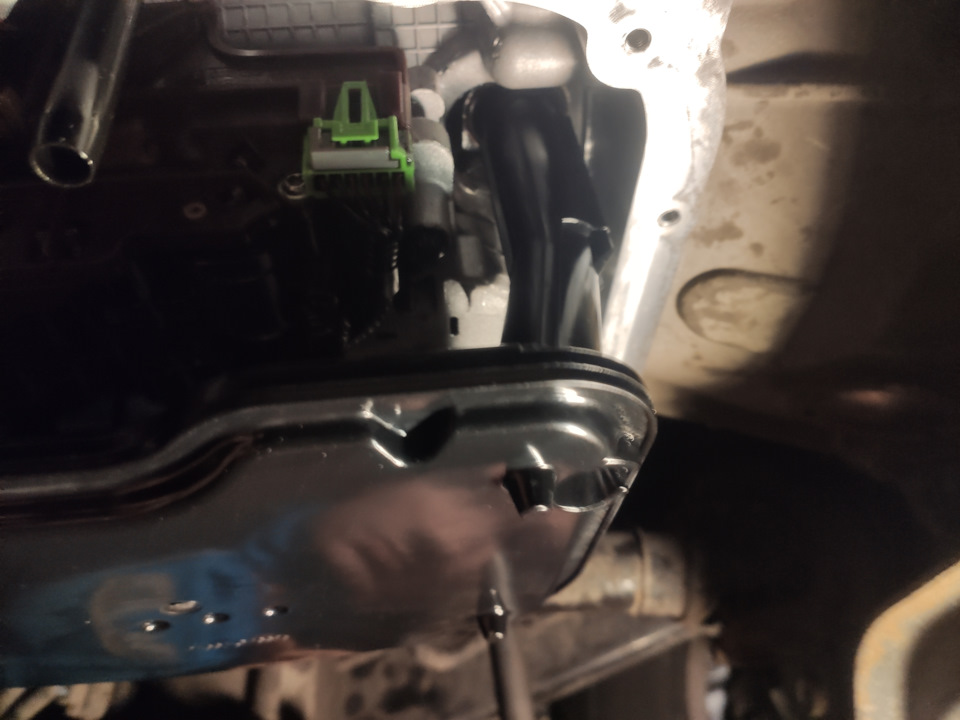 70. Замена масла в АКПП 6L50 — Chevrolet TrailBlazer (2G), 2,8 л, 2014 ...