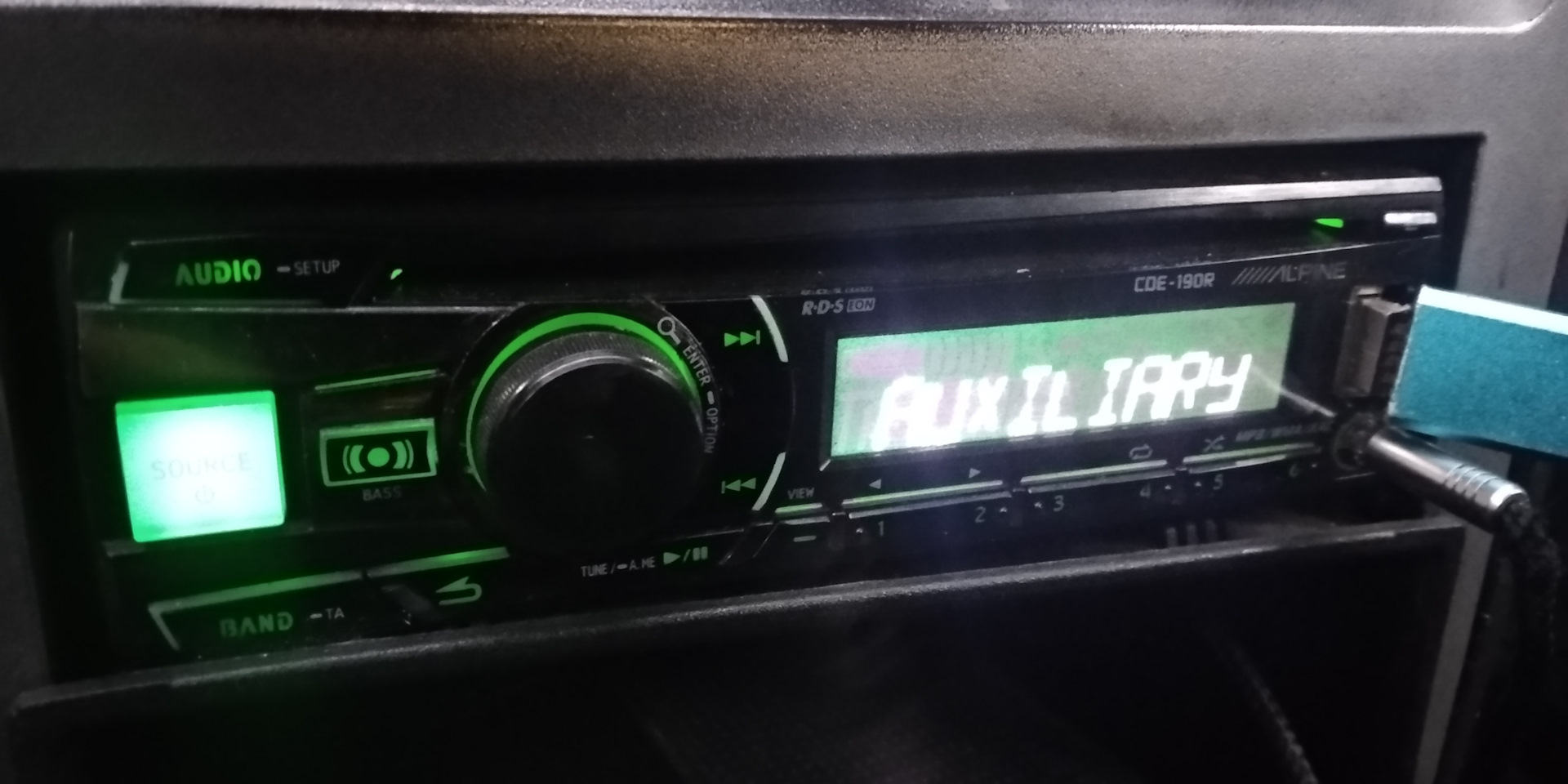 Замена штатной автомагнитолы — Daewoo Nexia (N150), 1,6 л, 2010 года ...