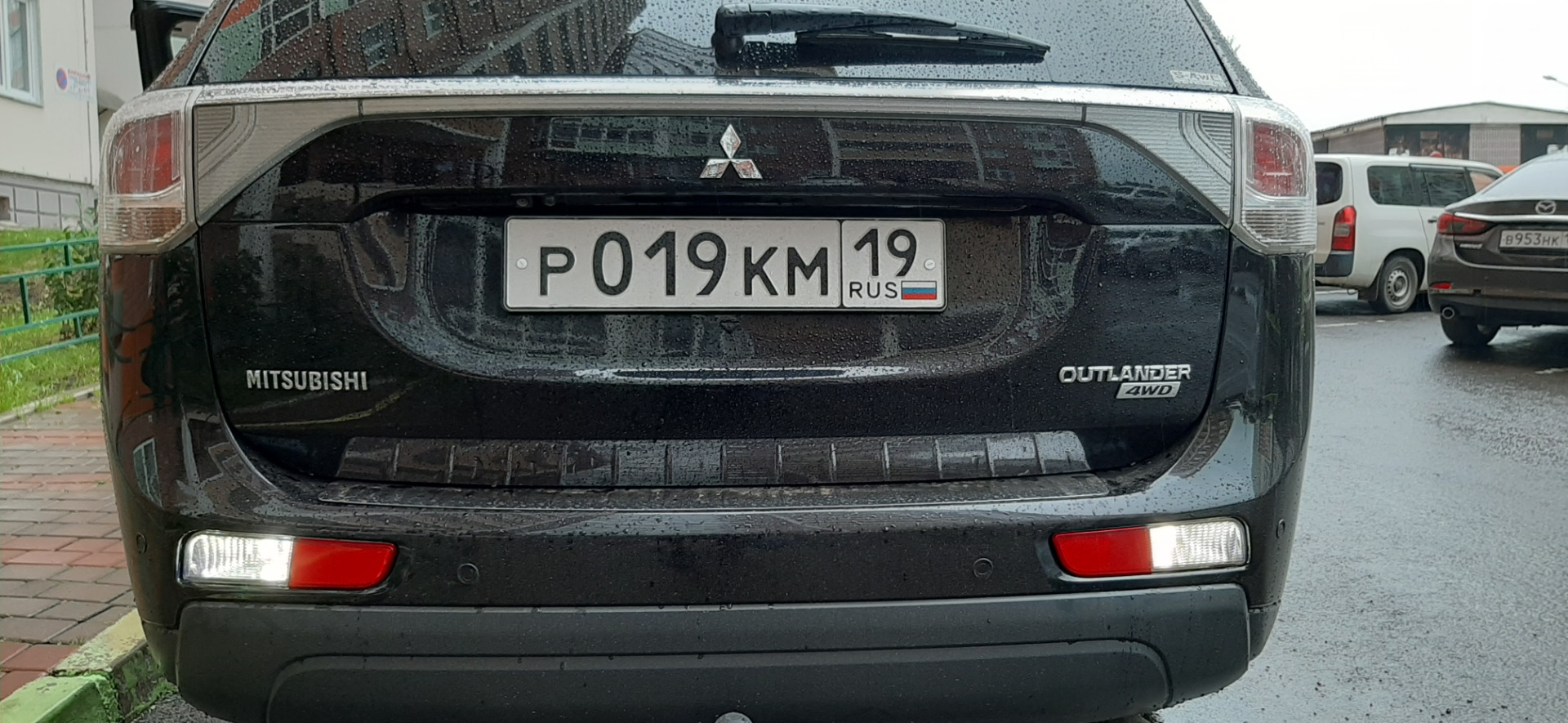 Симметрия заднего хода — Mitsubishi Outlander (3G), 2,4 л, 2013 года ...