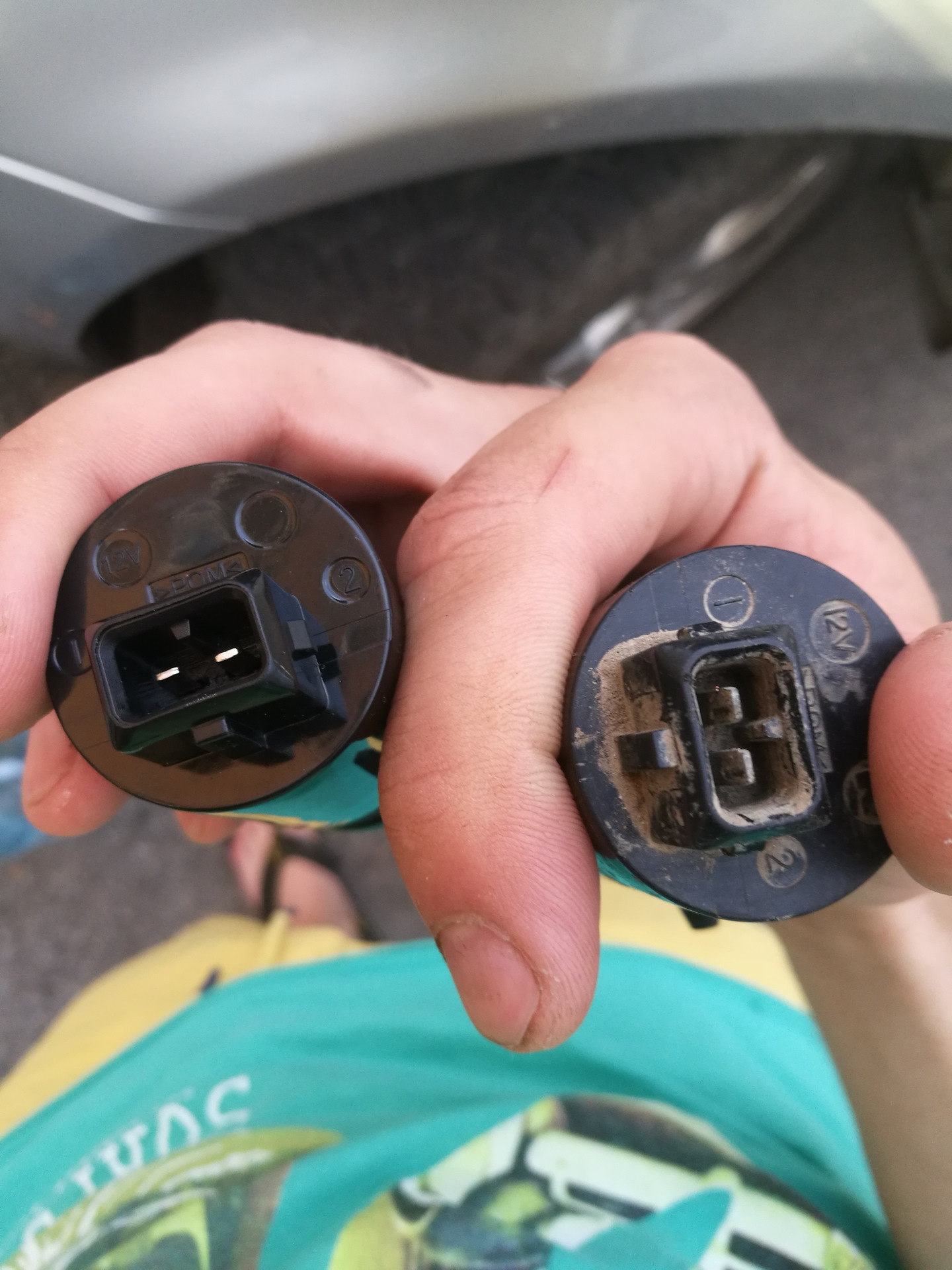 Одержал победу в борьбе с омывателем фар — Volvo XC60 (1G), 2,4 л, 2012 ...