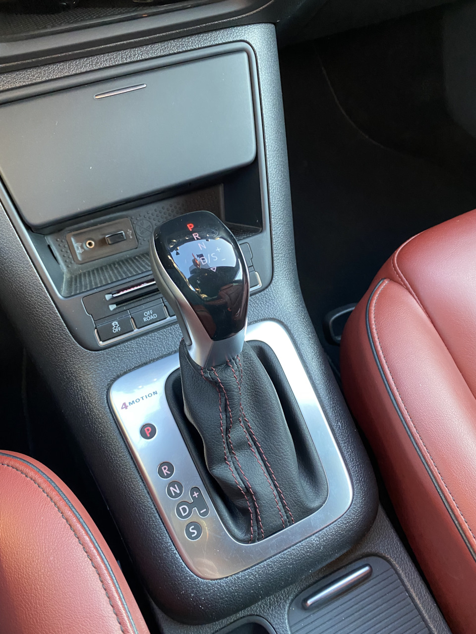 Ручка АКПП нового образца — Volkswagen Tiguan (1G), 2 л, 2014 года ...