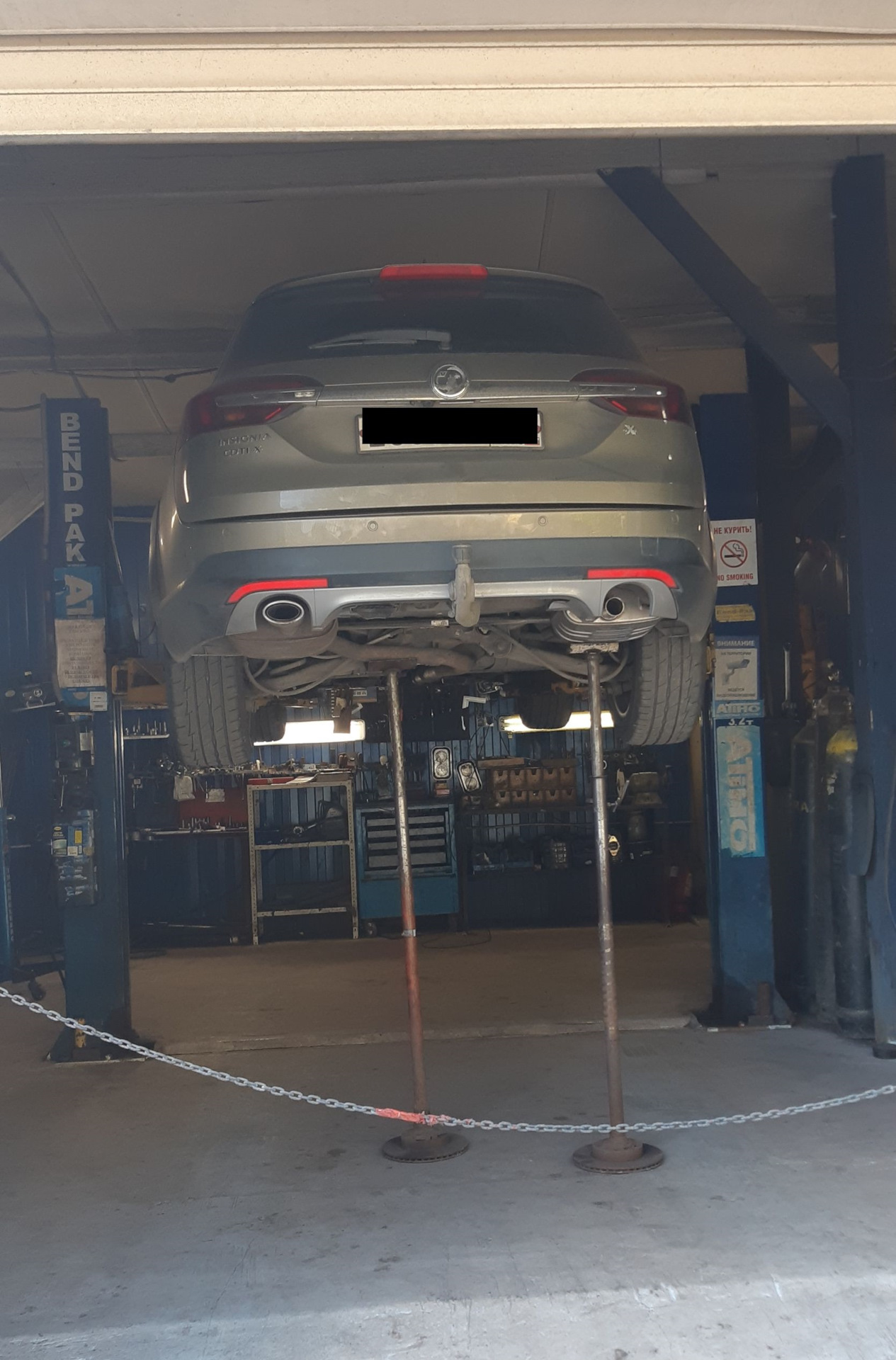 Двойной выхлоп, как у взрослых =) — Opel Insignia Country Tourer (1G ...