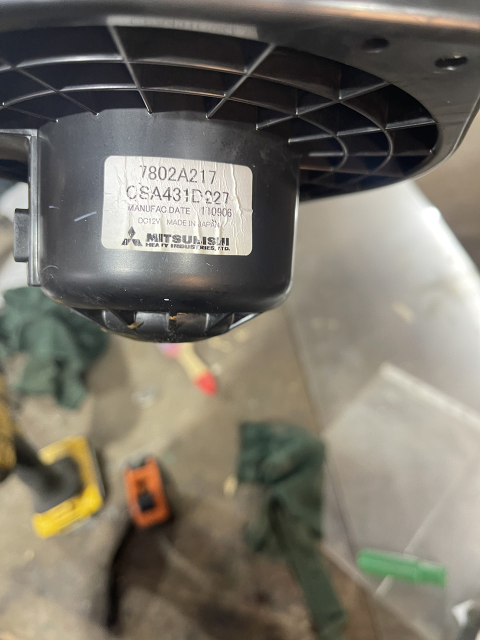 7802A217 Мотор вентилятора отопителя салона Mitsubishi | Запчасти на DRIVE2